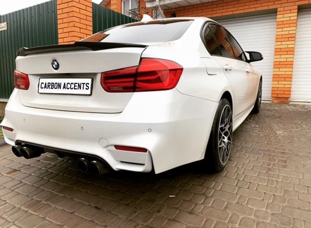 BMW 3 Series F30 Spoiler: Gloss Black V Style – Carbon Accents