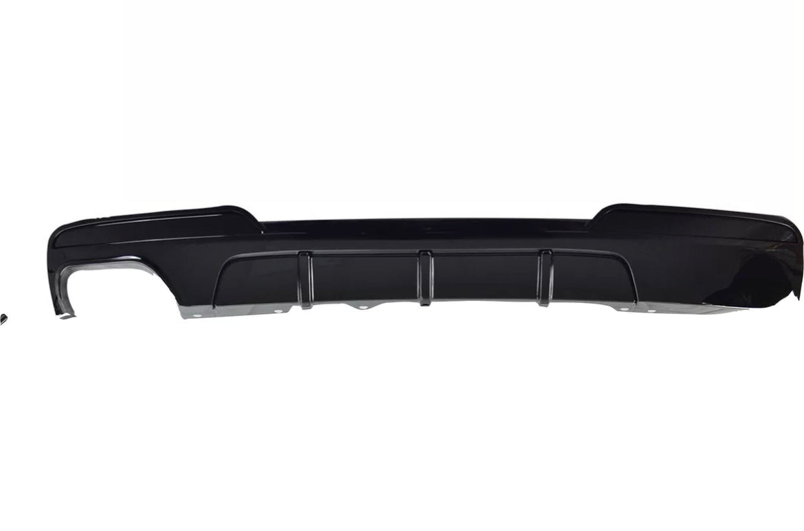 BMW 5 Series F10 Diffuser Gloss Black M Style – Carbon Accents