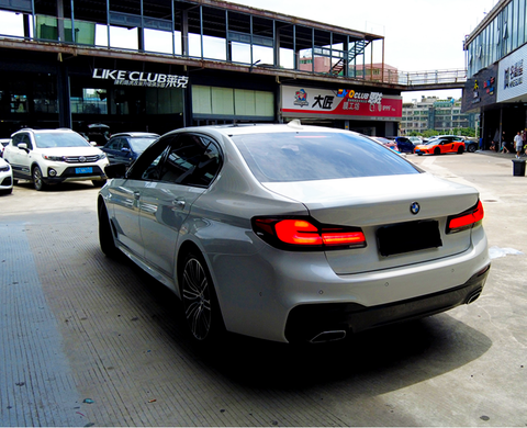 BMW 5 Series G30 G31 Rear Tail Lights: Smoked GTS – Carbon Accents